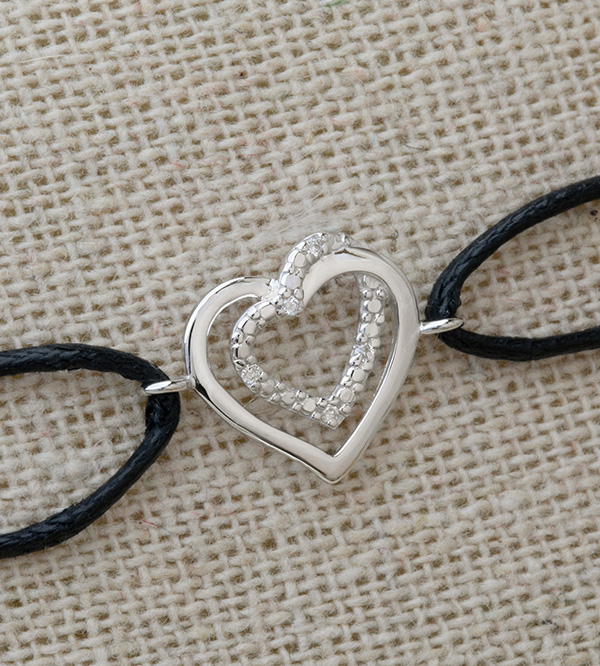 Bracelet Coeurs Enlacés or blanc 9 carats et diamants - cordon noir ...