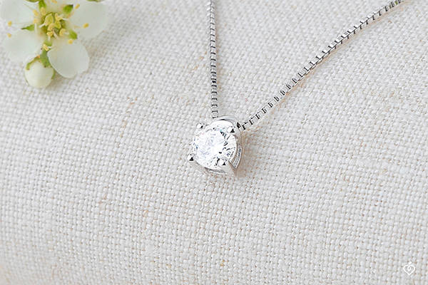 Collier solitaire or blanc 18 carats (TGM) - 0.26 carat : bijoux Edenly